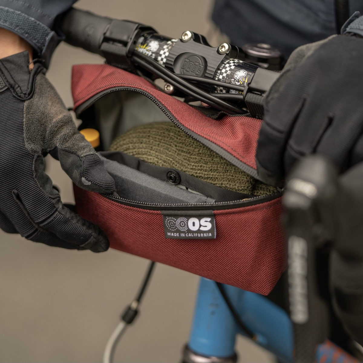 【InStock Info/入荷情報】OUTER SHELL ADVENTURE Mini Bar Bag | Circles／名古屋の自転 ...