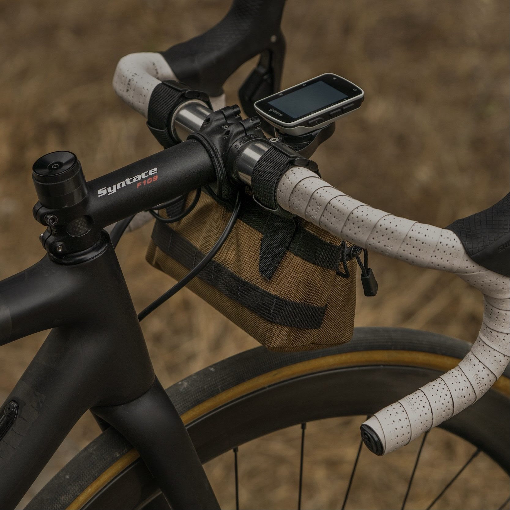 【InStock Info/入荷情報】OUTER SHELL ADVENTURE Mini Bar Bag | Circles／名古屋の自転車屋サークルズ