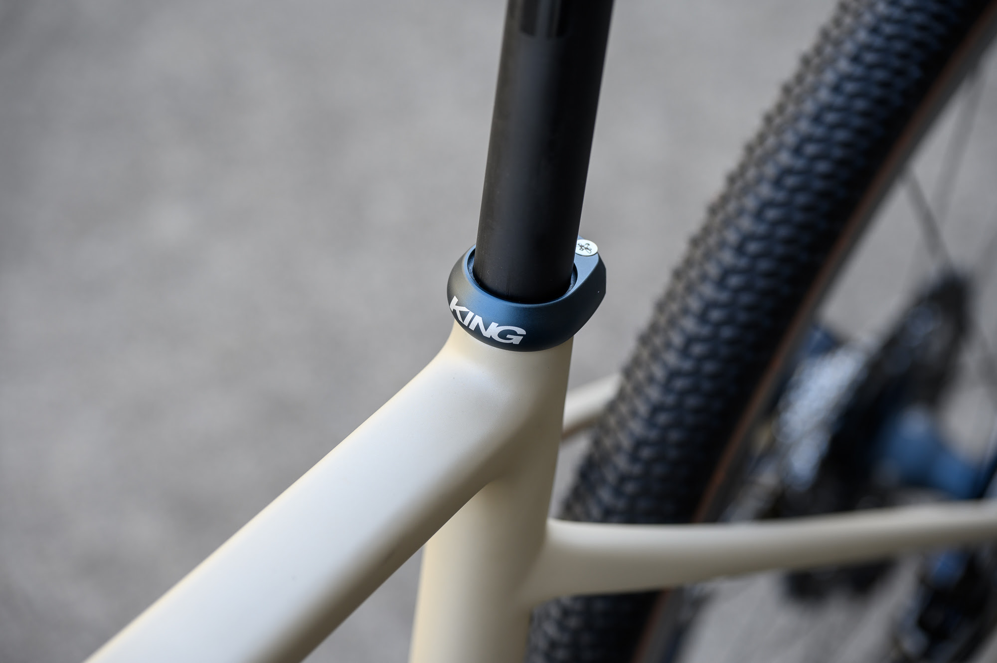 【新製品情報】CHRIS KING King Seatpost Collar デビュー | Circles／名古屋の自転車屋サークルズ